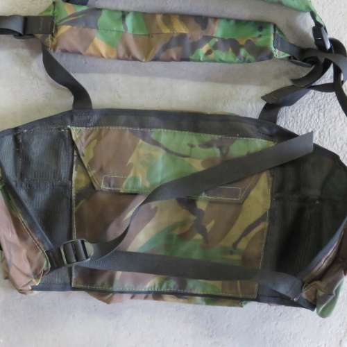 Other Clothing & Equipment - SADF 32 Battalion camo chest webbing ...