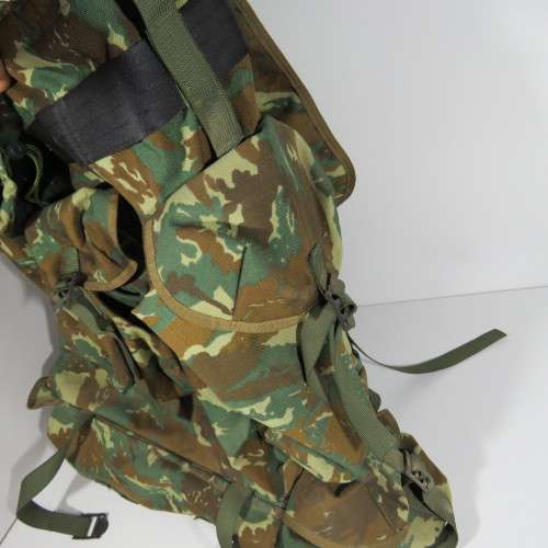 Other Clothing & Equipment - SADF 32 Battalion camo backpack with H ...
