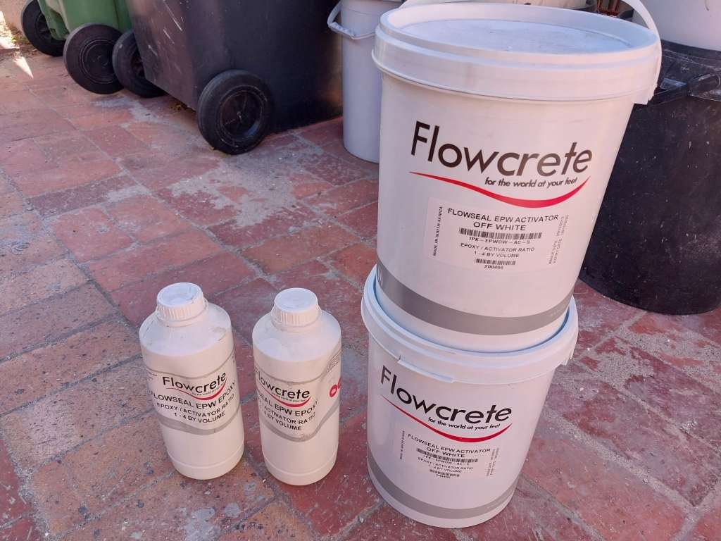 Adhesives & Sealant - Flowcrete Flowseal EPW Epoxy Floor Coating - 10 L ...