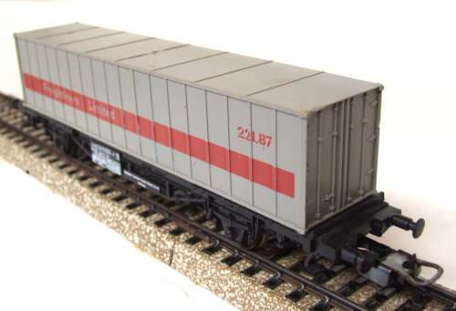 Rolling Stock - LIMA HO: Freightliner Container Carrier in Good Used ...