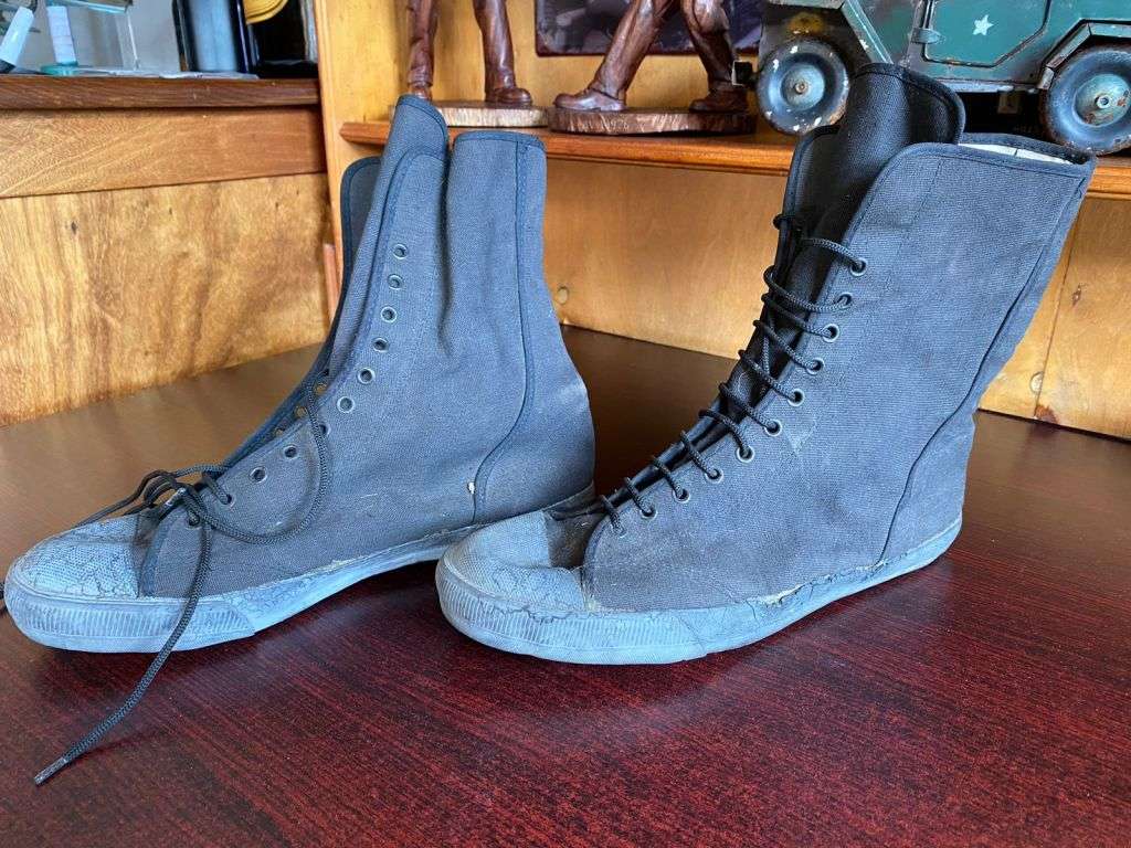 Uniforms - RHODESIAN,VERY SCARCE SAS SMOOTH SOLE,BOOTS-SIZE 10-PLEASE ...