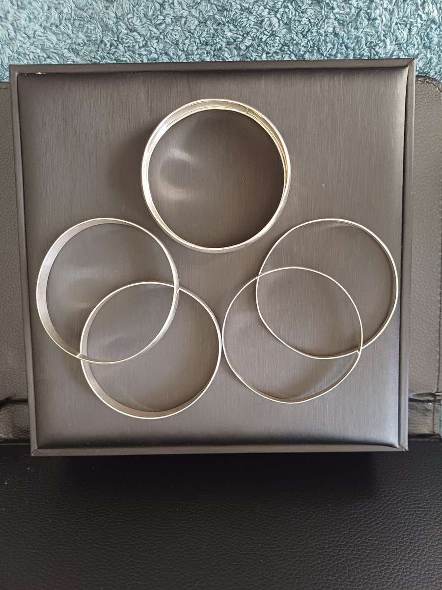Bangles & Bracelets - Lot Sterling Silver Bangles 60.1g was sold for R1,521.00 on 29 May at 21: ...
