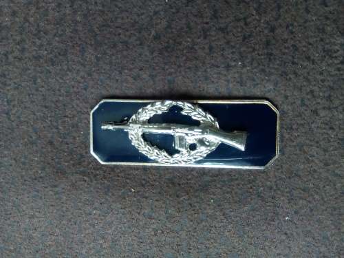 South African Army - SADF SNIPER QUALIFICATION BADGE ... WRONG ...