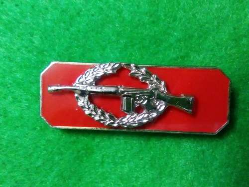 South African Army - SADF / SANDF ... SNIPER QUALIFICATION BADGE ...