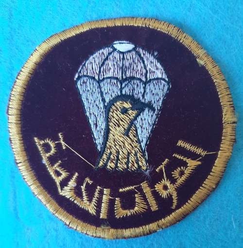 International Badges & Insignia - SADDAM HUSSEIN ERA IRAQ AIRBORNE ARM ...