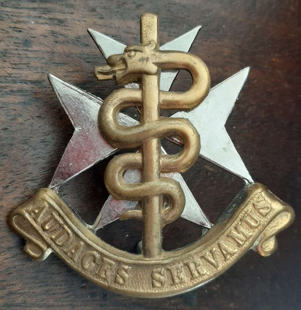 South African Army - SADF -- SA MEDICAL SERVICES CAP BADGE -- ALL ...