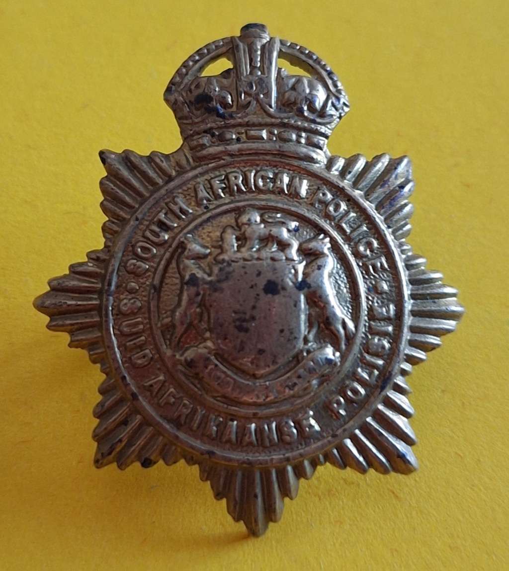 SADF & SANDF - SA POLICE / POLISIE CAP BADGE (4.2 CM) - LUGS INTACT for ...