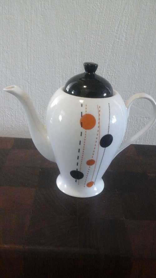 Other Kitchen, Dining & Bar - EXQUISITE BOTLE BUHLE TEA POT. GORGEOUS ...
