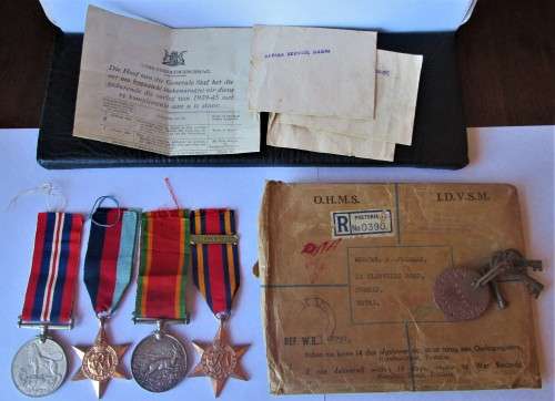 World War 2 - WORLD WAR MEDALS 1939 - 1945 AFRICA SERVICE / THE WAR and ...