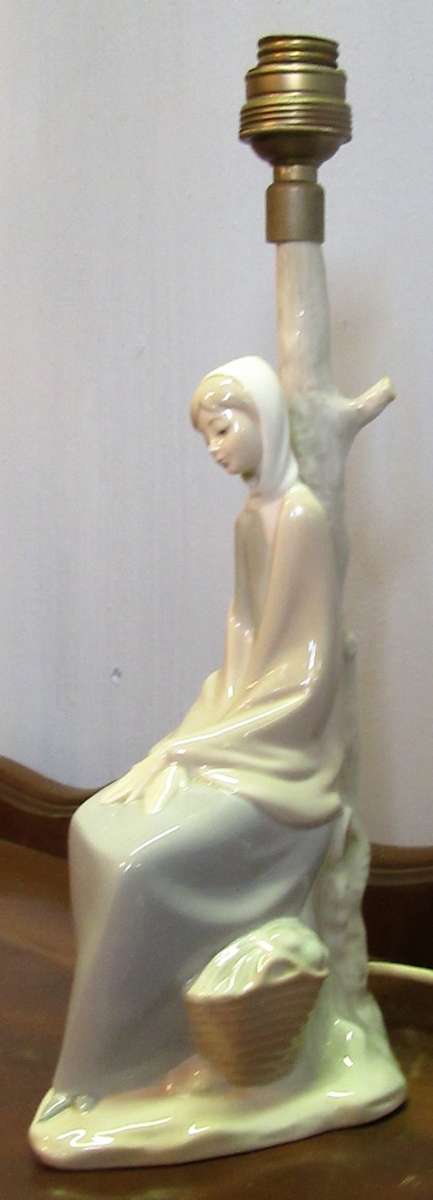 Other Porcelain & Ceramics - LLADRO NAO FIGURE LADY SHEPHERDESS SITTING ...