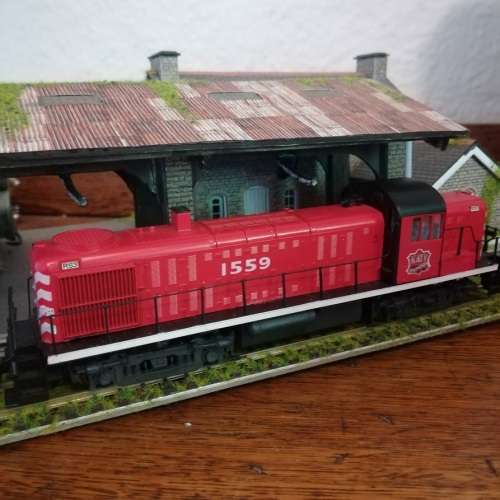 Locomotives - Roundhouse 'Katy' RS Diesel Locomotive was sold for R500 ...