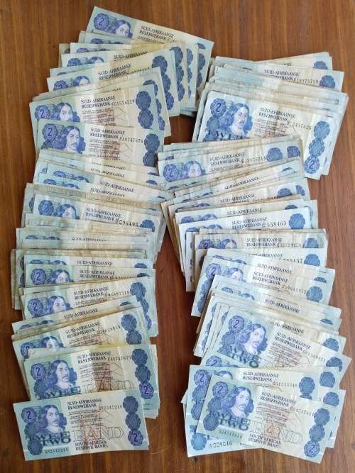 GPC de Kock - South Africa collection of 182 old two rand bank notes ...