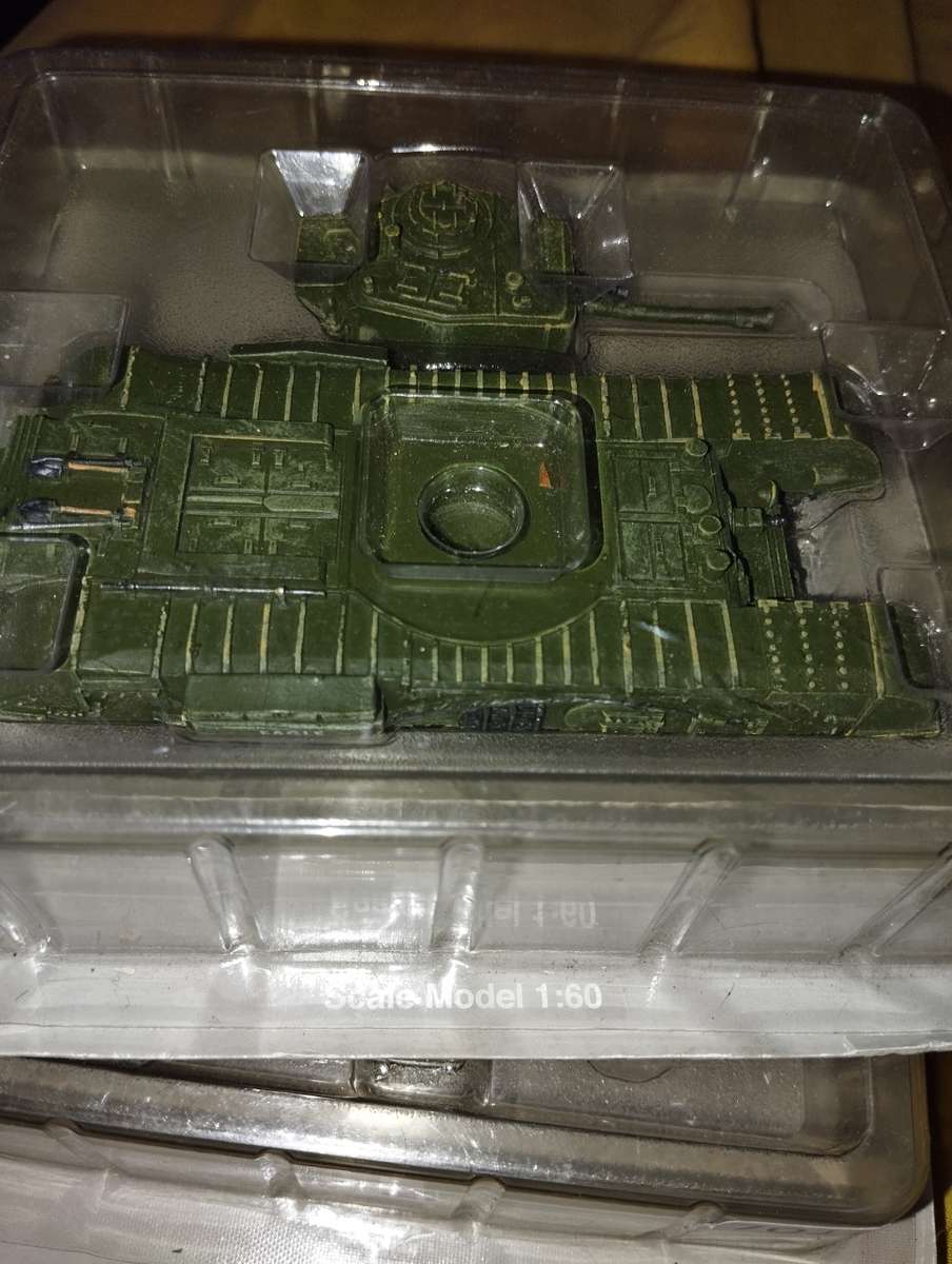 Models - Churchill Tank Kit for sale in Rayton (ID:619484017)