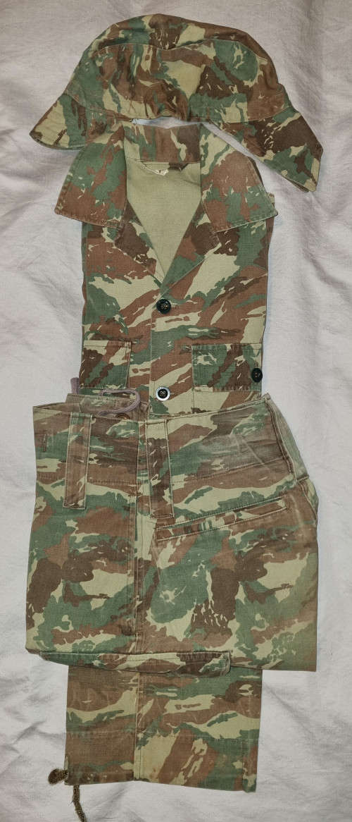Uniforms - SADF 32 Battalion uniform set was sold for R2,800.00 on 9 ...