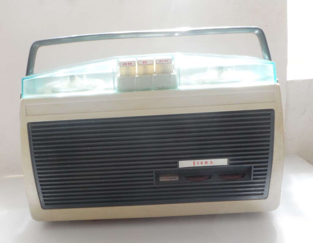 Voice Recorders & Dictaphones - VINTAGE 1960 , ALL TRANSISTOR , SIERA ...