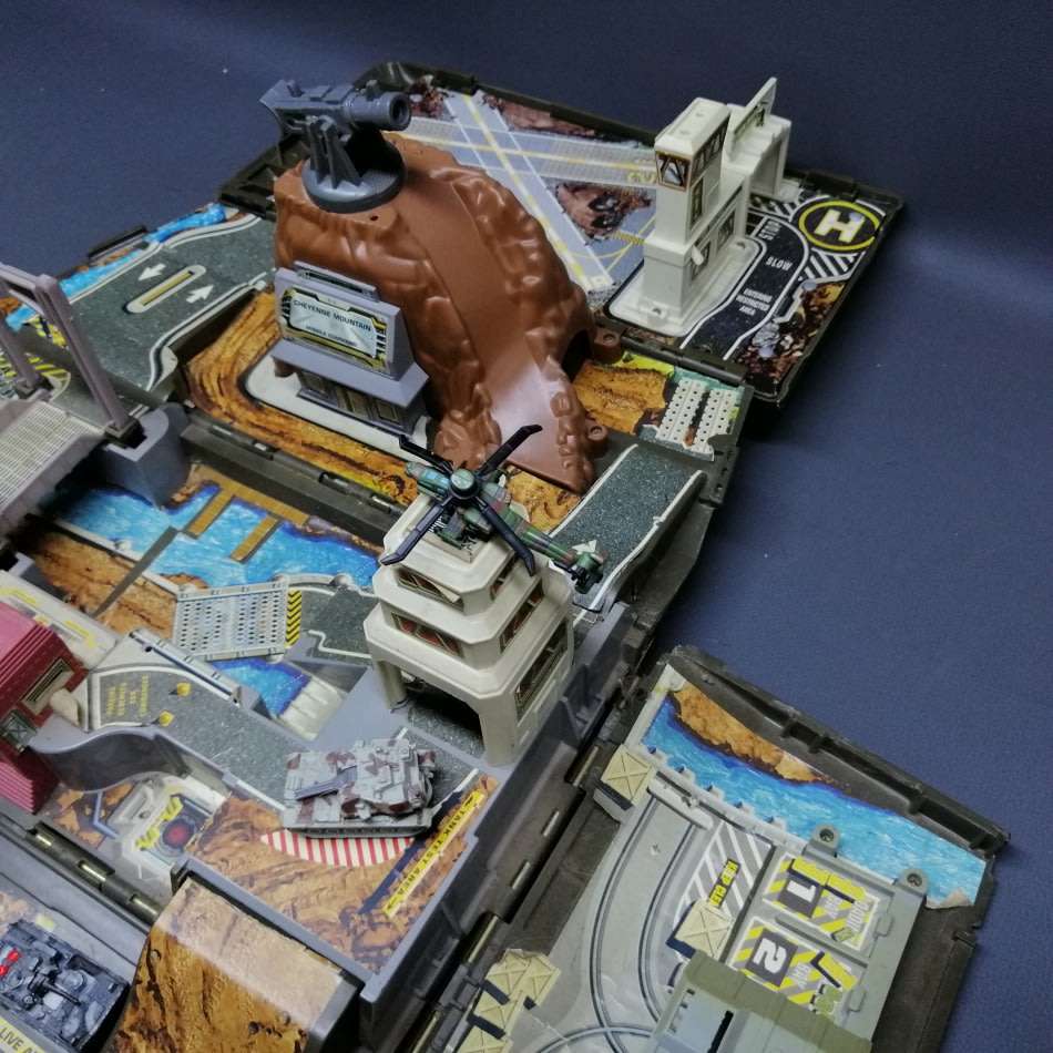 Models - LARGE Original 1991 Vintage Galoob Micro Machines Military ...