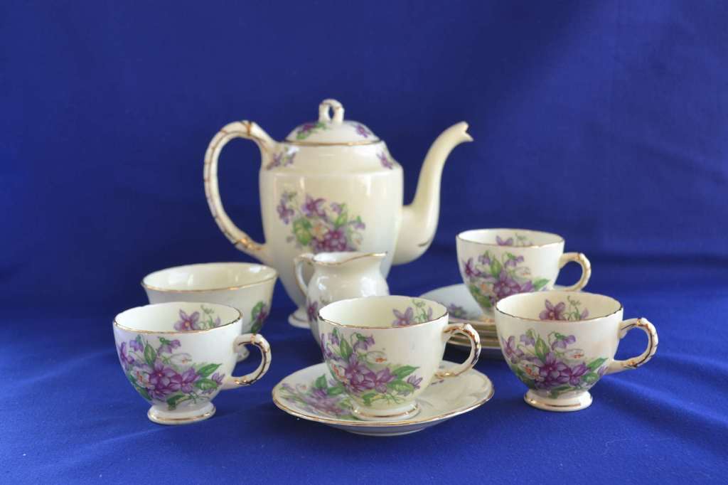 English Porcelain - Sutherland English Bone China Devon Violets Part ...