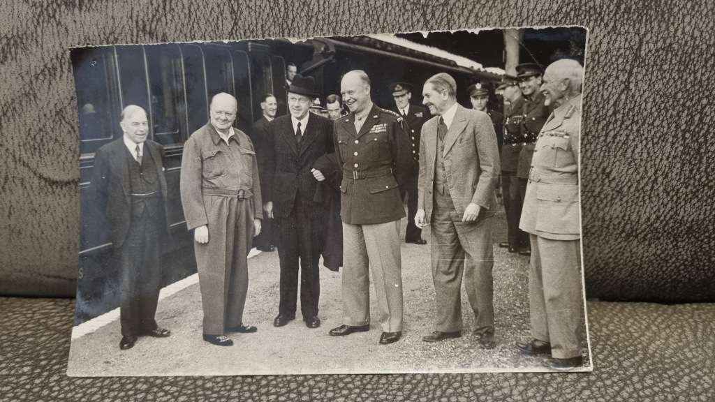 Photos - Official war press photograph of Winston Churchill, Eisenhower ...
