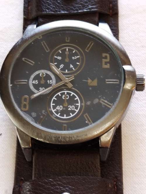 Men's Watches - Mens Markham quartz watch was listed for R125.00 on 19 ...