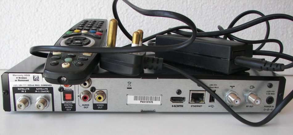DSTV Decoders - HD PVR 2P decoder + DSD 1110 (+2) decoder + accessories ...