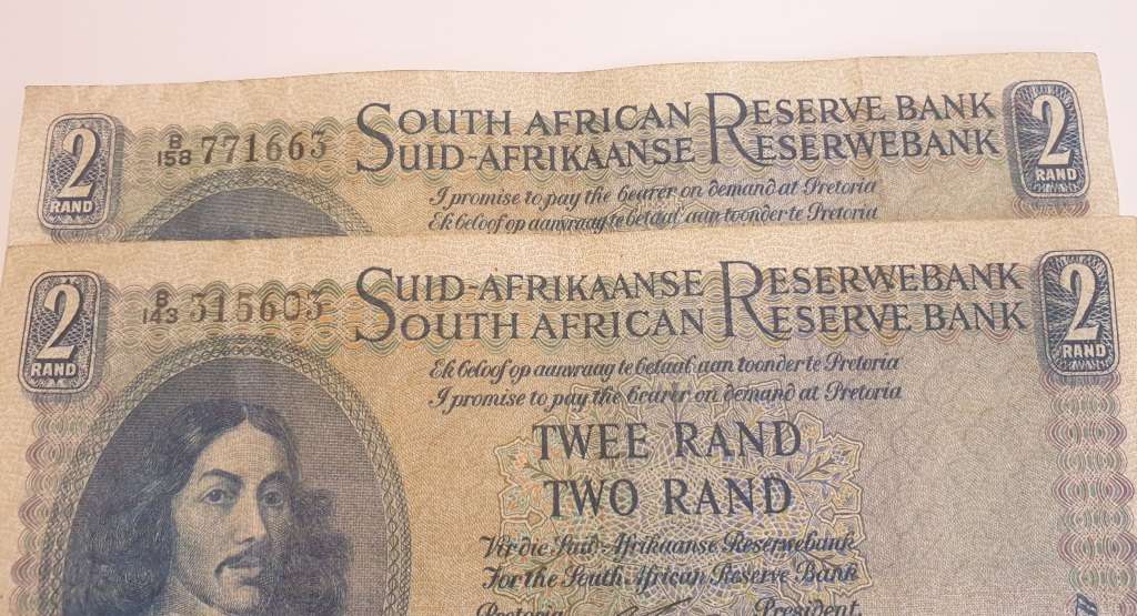 G Rissik - Two Rand Banknotes G Rissik Afr/Eng and Eng/Afr as per ...