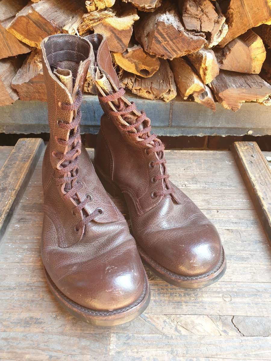 Kit - pr SADF era SA Army issue dark brown leather combat boots - UK ...