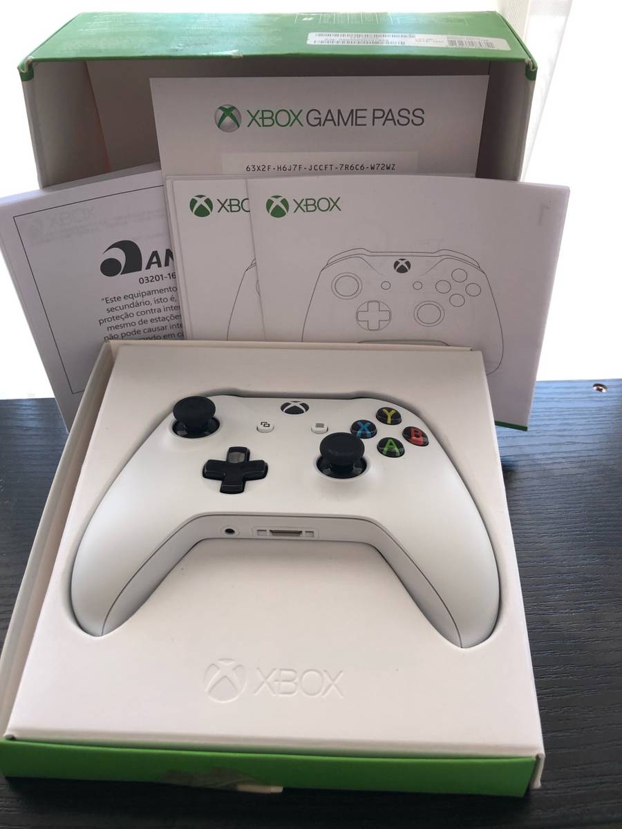 Controllers & Remotes - Original Wireless Xbox Series Controller ...
