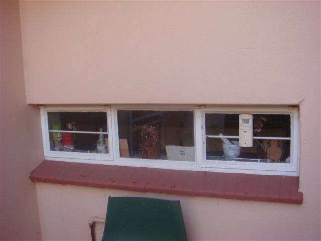 Windows & Window Hardware - Steel Window NG4 with glass and burglar ...