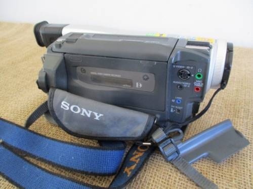 Professional - Sony DCR-TRV120E 450x Digital 8 Digital Video Camera ...