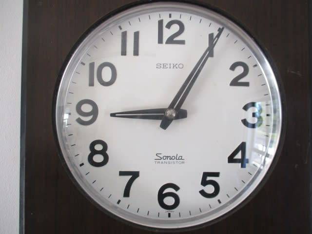 Cuckoo & Wall Clocks - Vintage Seiko Sonola Transistor Battery Operated ...