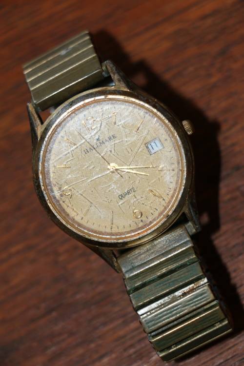 Rare & Collectable Watches - HQ Hallmark Quartz Watch was sold for 6.00 ...