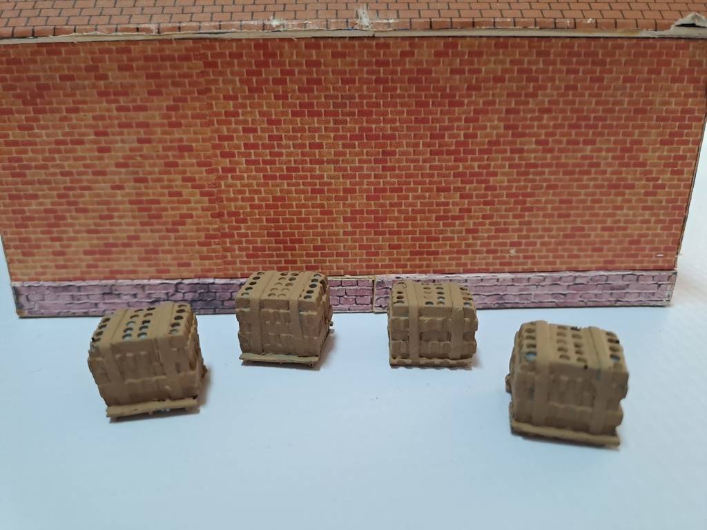 Scenery - Model Trains N Scale - Pallets with loads Small (x5 pack ...