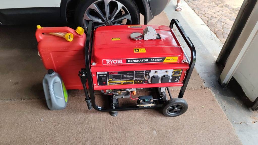 Home Generators - Ryobi Generator 5000w was listed for R8,500.00 on 26 ...