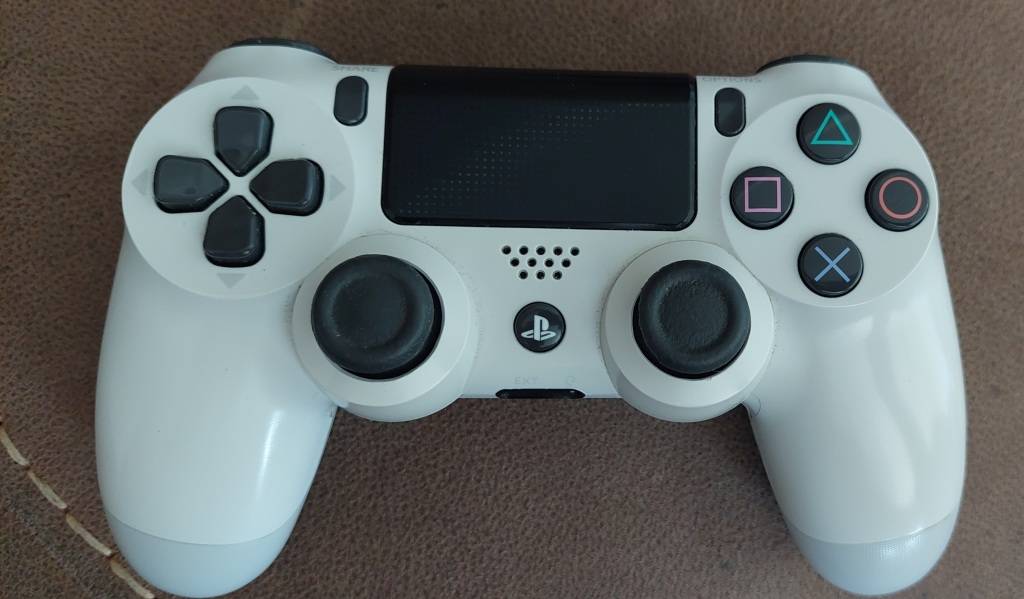 Controllers & Remotes - PS4 Dualshock 4 controller plus PS4 games for ...