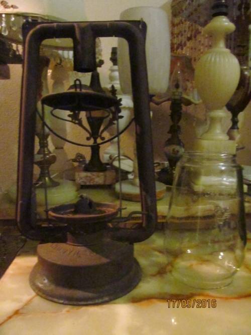 Lamps & Lanterns - ANTIQUE CHALWYN - Chalwyn Pilot Oil/Kerosene ...