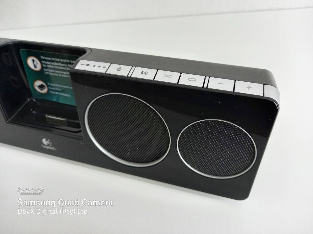 Docking Stations - Est Retail: R2294 | Logitech Pure-Fi Anywhere 2 ...