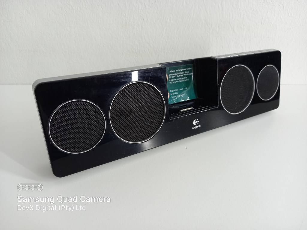 Docking Stations - Est Retail: R2294 | Logitech Pure-Fi Anywhere 2 ...