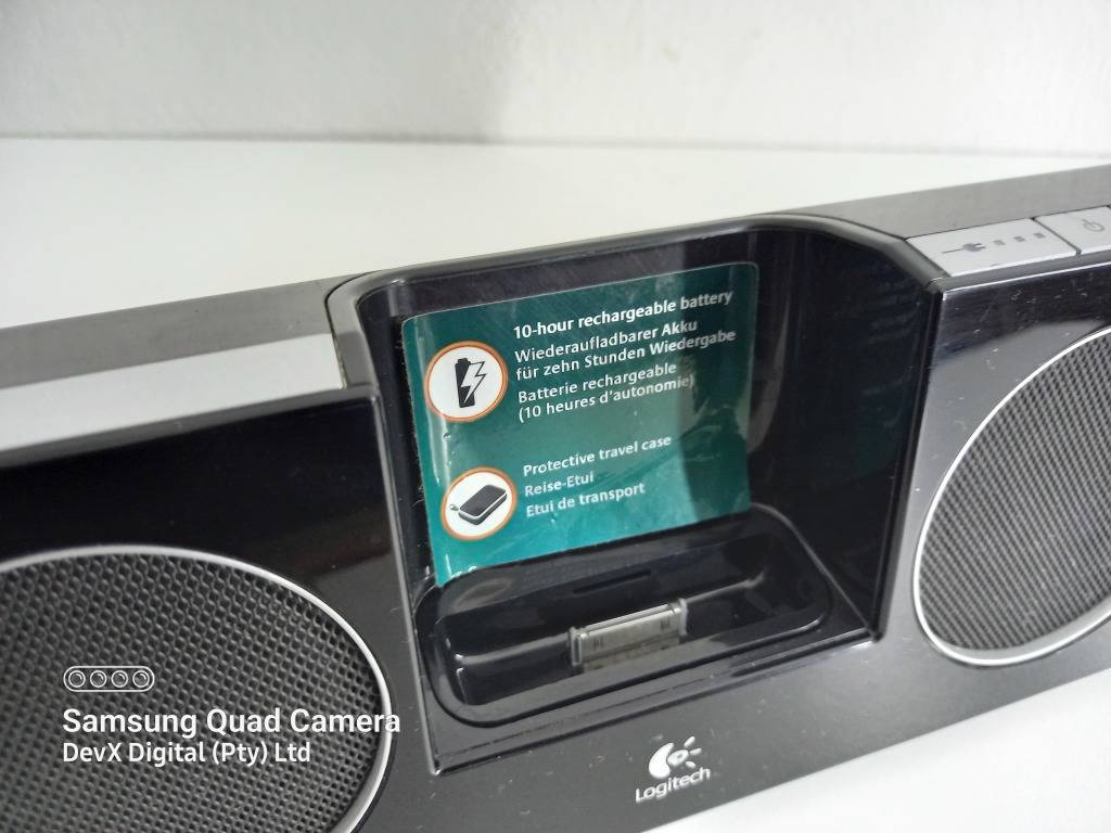 Docking Stations - Est Retail: R2294 | Logitech Pure-Fi Anywhere 2 ...