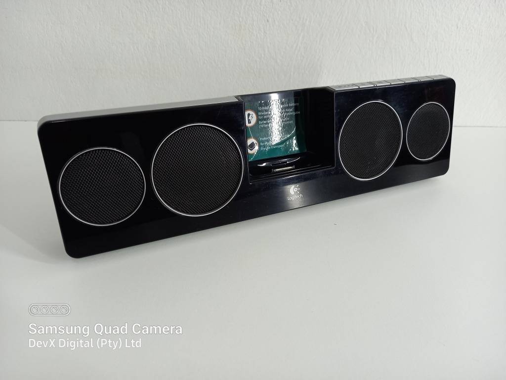 Docking Stations - Est Retail: R2294 | Logitech Pure-Fi Anywhere 2 ...