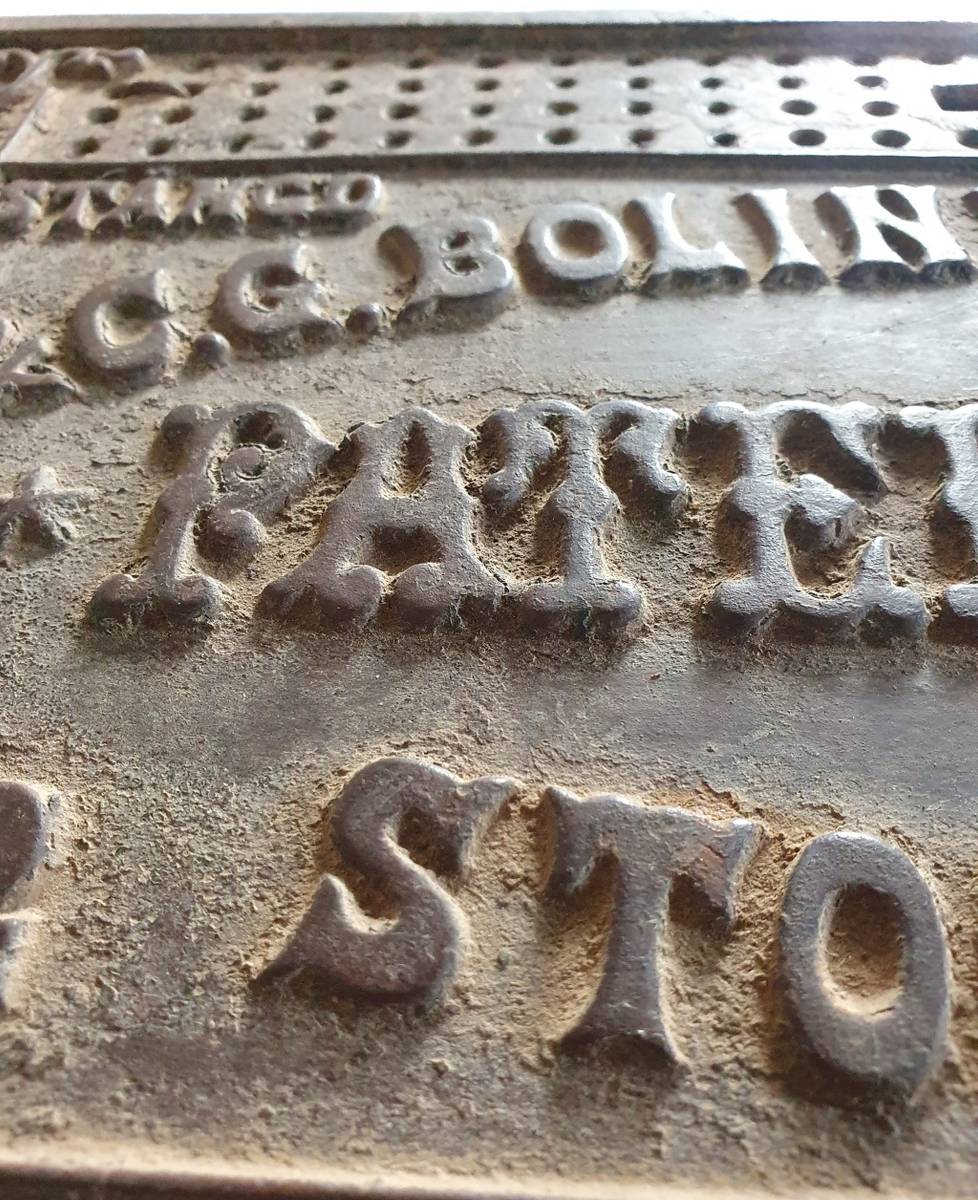 Signage - 1870s HUGE BOLINDERS COAL STOVE DOOR. SOLID CAST IRON. SCARCE ...