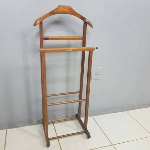 Stands - An awesome Italian made "Reguitti" wooden "dumb valet ...