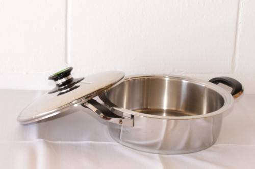 Pots - A wonderful AMC Classic 18/10 stainless steel 24cm Gourmet Deep ...