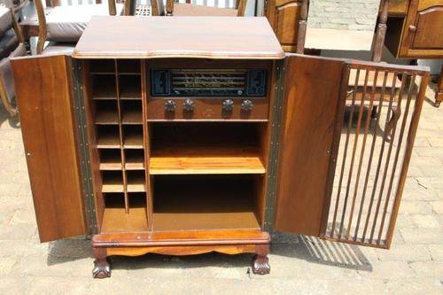 Cabinets - STUNNING IMBUIA (PROPER) BALL & CLAW PILOT RADIOGRAM CABINET ...