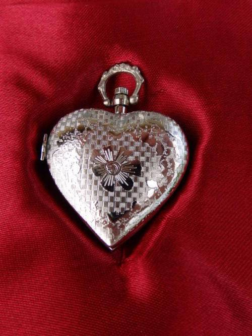 Pocket Watches - A STUNNING BOXED "THE POCKET WATCH COLLECTION" BY ...