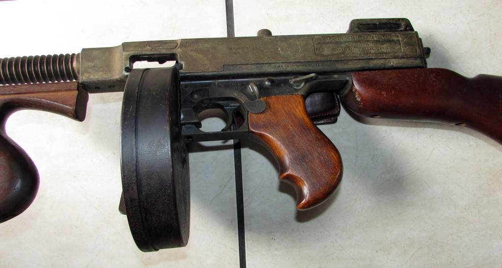 Kit - Rare Early Model Replica Thompson M1921 PFC SMG by MGC of Japan ...