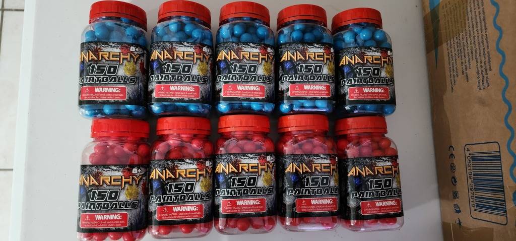 Guns & Markers - Anarchy Paintball gun and 10 bottles of paintball ...