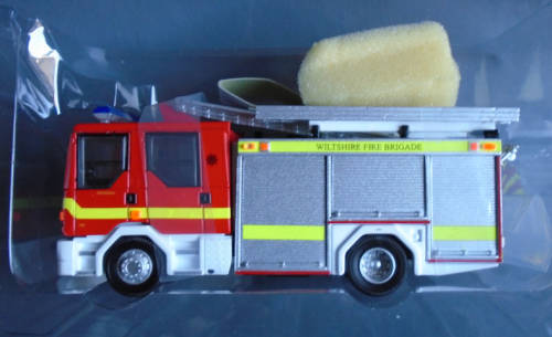 Models - FIRE BRIGADE MODELS 1/50 SCALE - DENNIS SABRE FIRE ENGINE ...