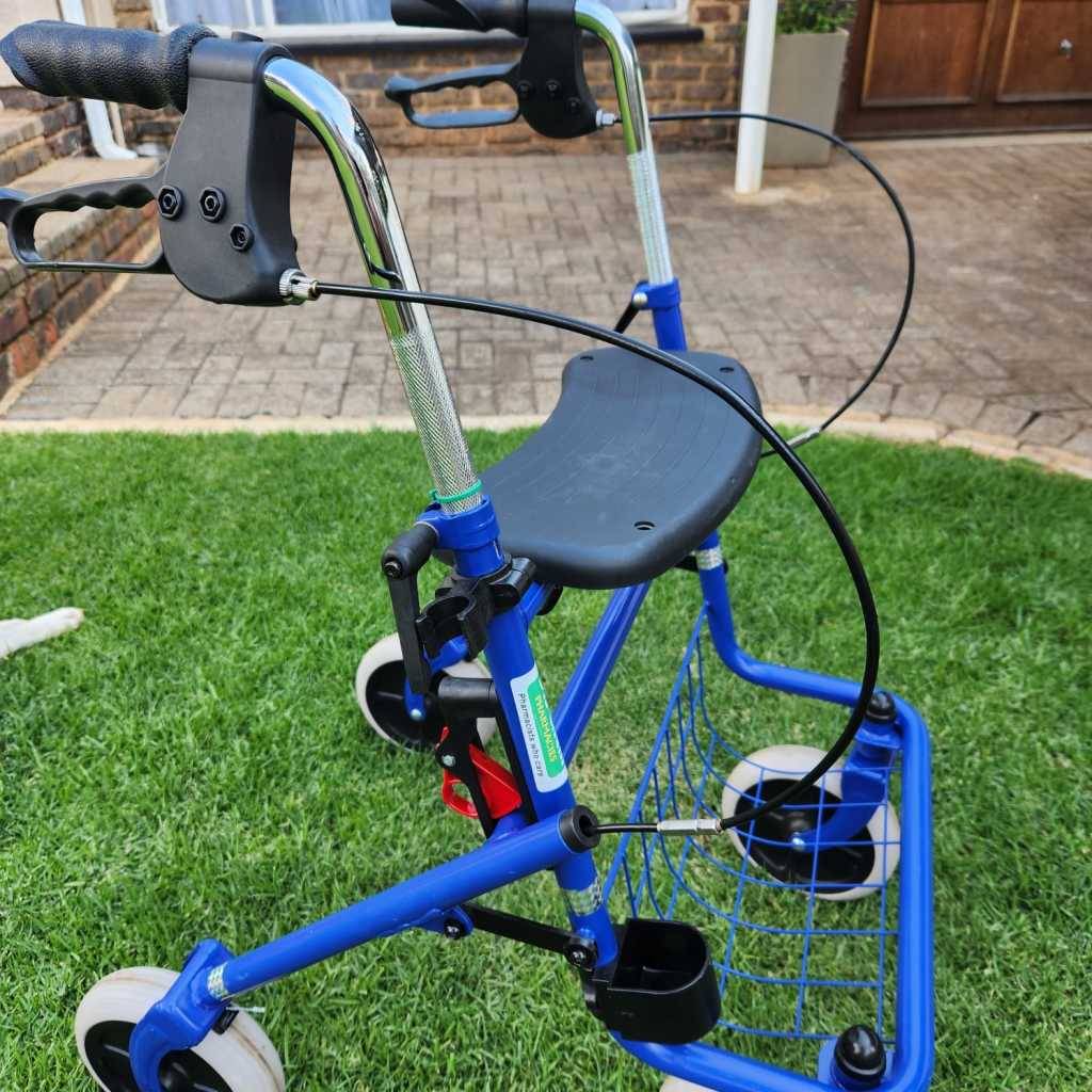 Walkers - Old age walker / Rollator 4 Wheel Deluxe Stroller / Disable ...