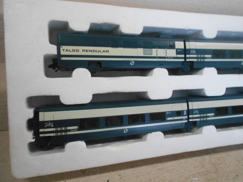 Rolling Stock - HO SCALE - ELECTROTREN - TALGO PASSENGER SET - BOXED ...