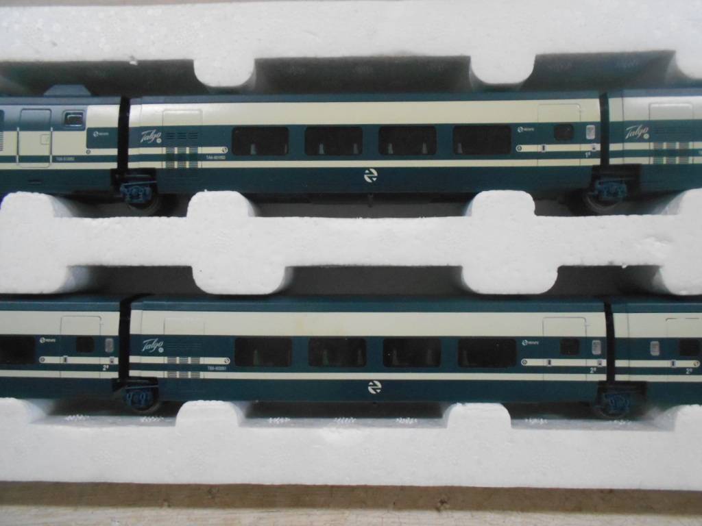 Rolling Stock - HO SCALE - ELECTROTREN - TALGO PASSENGER SET - BOXED ...